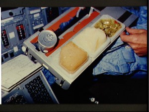 ¿Cuál es la comida de los astronautas? ¿Cuánto tiempo toma un viaje a ...