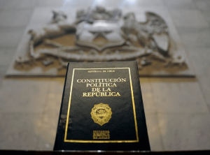 Multimedia: ¿Qué es una Constitución y para qué sirve? - Icarito
