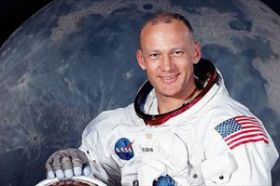 edwin aldrin - Icarito